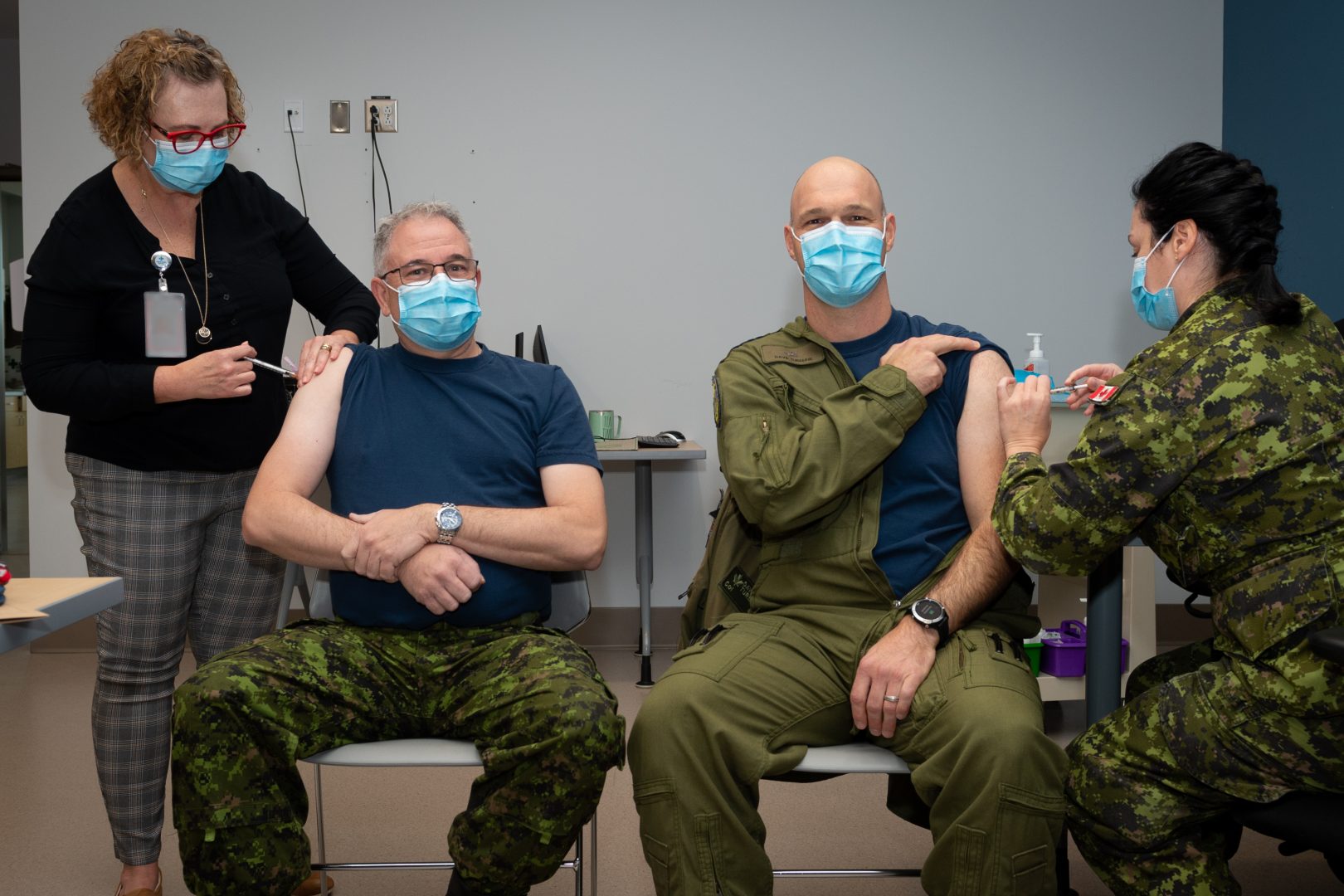 Vaccination campaign at 4 Wing sees hundreds roll up their sleeves ...